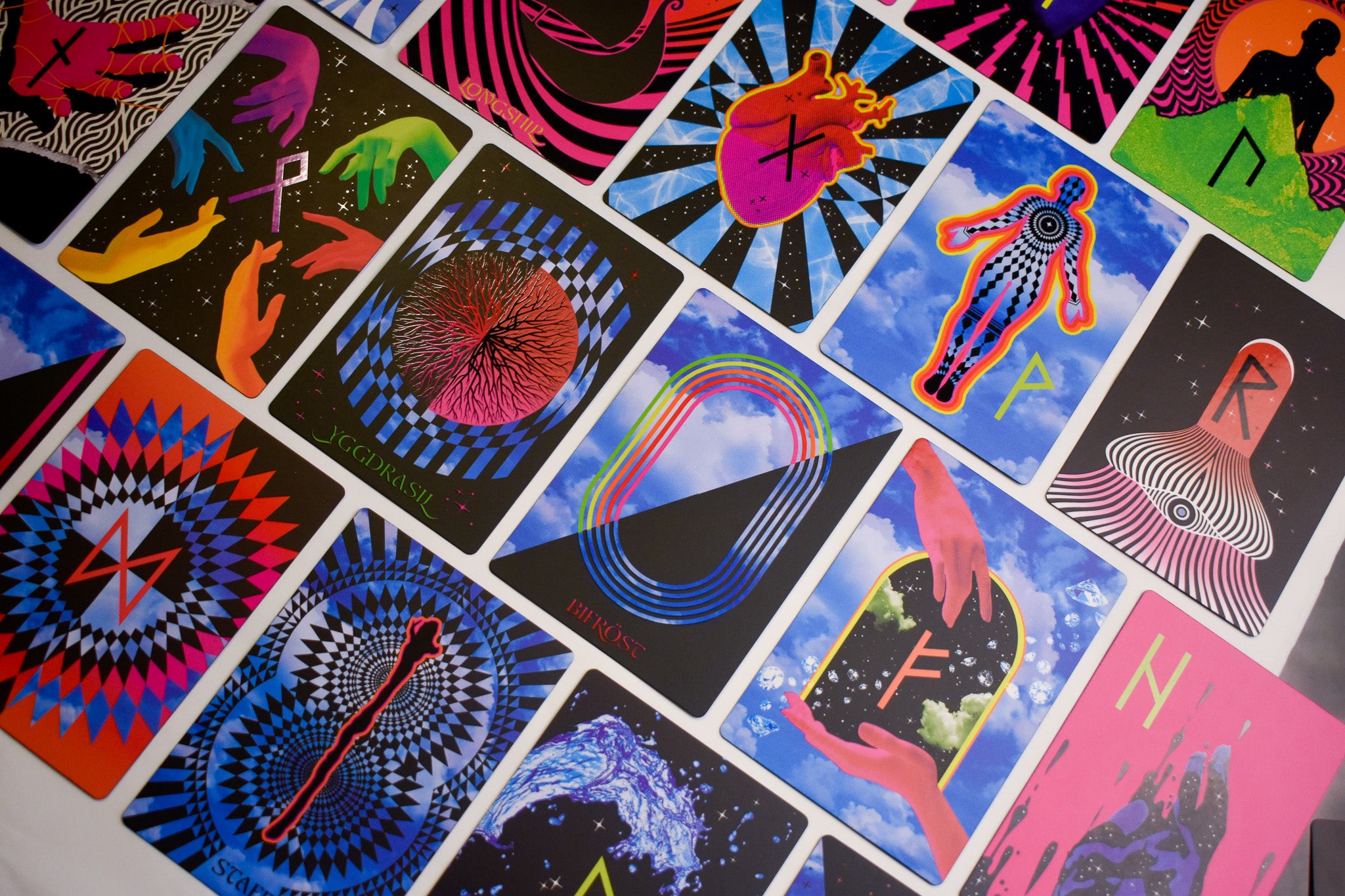 Sunstone Runic Oracle (FINAL DROP) – Threads of Fate